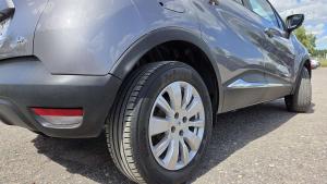 Grey Renault Captur 2016 in Taurage, with an engine capacity of 0.90 L and mileage of 180 thousand km for 5600 €, photo 10 on AUTOMOTO.COM.LV