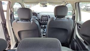 Grey Renault Captur 2016 in Taurage, with an engine capacity of 0.90 L and mileage of 180 thousand km for 5600 €, photo 34 on AUTOMOTO.COM.LV