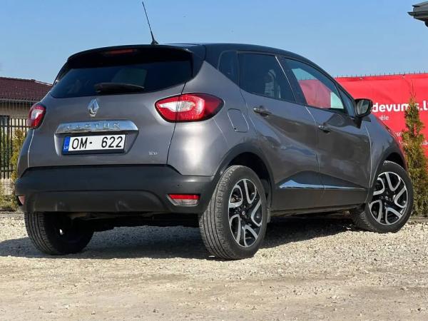 Pelēks Renault Captur 2016 Jelgava, ar dzinēja tilpumu 0.90 L un nobraukumu 214 tūkst. km par 6990 €, foto 4 vietnē AUTOMOTO.COM.LV