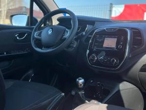 Grey Renault Captur 2016 in Jelgava, with an engine capacity of 0.90 L and mileage of 214 thousand km for 6990 €, photo 17 on AUTOMOTO.COM.LV