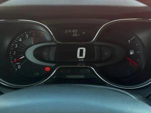Grey Renault Captur 2016 in Jelgava, with an engine capacity of 0.90 L and mileage of 214 thousand km for 6990 €, photo 19 on AUTOMOTO.COM.LV