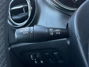 Grey Renault Captur 2016 in Jelgava, with an engine capacity of 0.90 L and mileage of 214 thousand km for 6990 €, photo 27 on AUTOMOTO.COM.LV