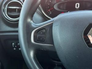 Grey Renault Captur 2016 in Jelgava, with an engine capacity of 0.90 L and mileage of 214 thousand km for 6990 €, photo 28 on AUTOMOTO.COM.LV
