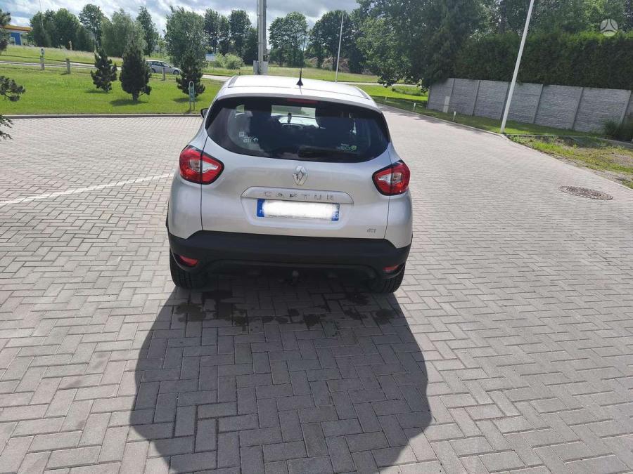 Pelēks Renault Captur 2016 Tauragė, ar dzinēja tilpumu 1.46 L un nobraukumu 84 tūkst. km par 6600 €, foto 6 vietnē AUTOMOTO.COM.LV