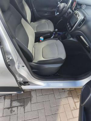 Pelēks Renault Captur 2016 Tauragė, ar dzinēja tilpumu 1.46 L un nobraukumu 84 tūkst. km par 6600 €, foto 21 vietnē AUTOMOTO.COM.LV