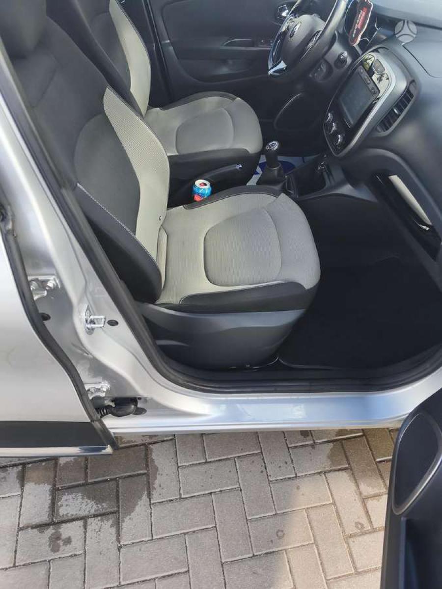 Pelēks Renault Captur 2016 Tauragė, ar dzinēja tilpumu 1.46 L un nobraukumu 84 tūkst. km par 6600 €, foto 21 vietnē AUTOMOTO.COM.LV