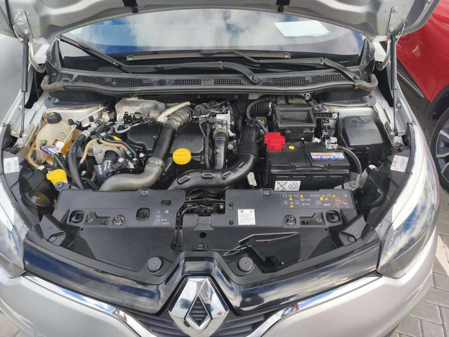 Pelēks Renault Captur 2016 Tauragė, ar dzinēja tilpumu 1.46 L un nobraukumu 84 tūkst. km par 6600 €, foto 25 vietnē AUTOMOTO.COM.LV