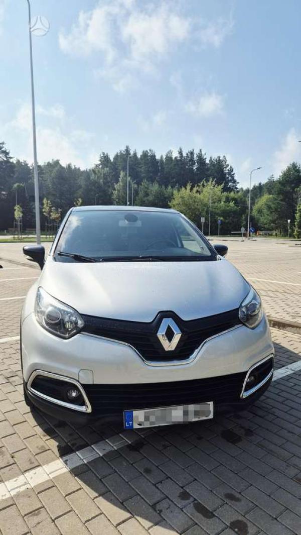 Pelēks Renault Captur 2016 Viļņa, ar dzinēja tilpumu 1.46 L un nobraukumu 149 tūkst. km par 7400 €, foto 3 vietnē AUTOMOTO.COM.LV