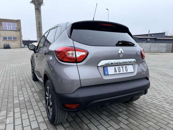 Grey Renault Captur 2017 in Taurage, with an engine capacity of 1.46 L and mileage of 163 thousand km for 6999 €, photo 8 on AUTOMOTO.COM.LV