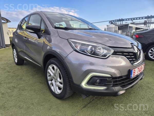 Grey Renault Captur 2017 in Liepaja, with an engine capacity of 1.50 L and mileage of 168 thousand km for 8200 €, photo 4 on AUTOMOTO.COM.LV