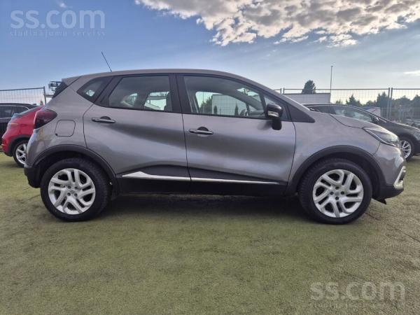 Grey Renault Captur 2017 in Liepaja, with an engine capacity of 1.50 L and mileage of 168 thousand km for 8200 €, photo 5 on AUTOMOTO.COM.LV
