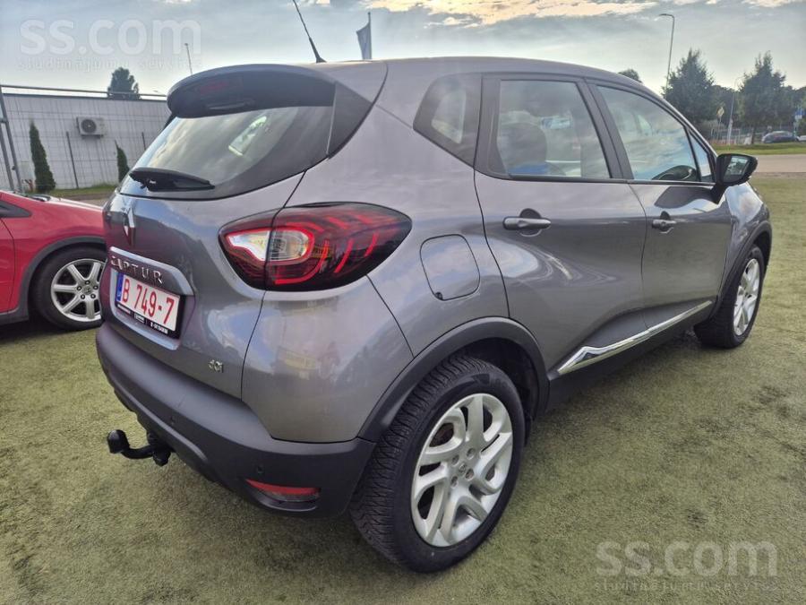 Grey Renault Captur 2017 in Liepaja, with an engine capacity of 1.50 L and mileage of 168 thousand km for 7800 €, photo 6 on AUTOMOTO.COM.LV