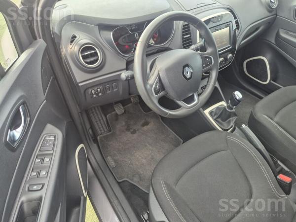 Grey Renault Captur 2017 in Liepaja, with an engine capacity of 1.50 L and mileage of 168 thousand km for 8200 €, photo 11 on AUTOMOTO.COM.LV