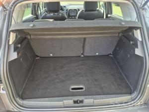 Grey Renault Captur 2017 in Liepaja, with an engine capacity of 1.50 L and mileage of 168 thousand km for 7800 €, photo 23 on AUTOMOTO.COM.LV