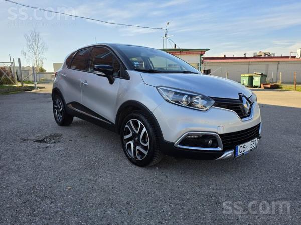Grey Renault Captur 2017 in Rezekne, with an engine capacity of 1.50 L and mileage of 0 thousand km for 9450 €, photo 5 on AUTOMOTO.COM.LV