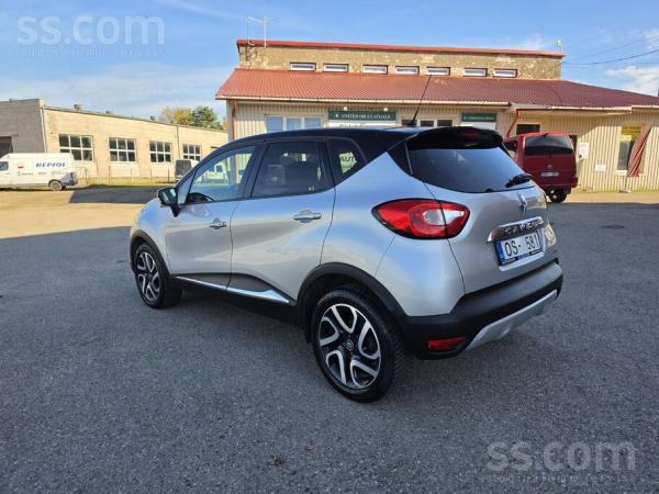 Grey Renault Captur 2017 in Rezekne, with an engine capacity of 1.50 L and mileage of 0 thousand km for 9450 €, photo 6 on AUTOMOTO.COM.LV