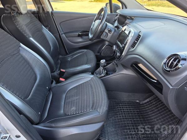 Grey Renault Captur 2017 in Rezekne, with an engine capacity of 1.50 L and mileage of 0 thousand km for 9450 €, photo 11 on AUTOMOTO.COM.LV