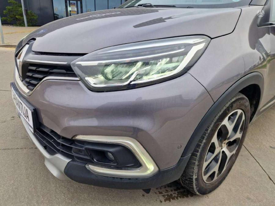 Grey Renault Captur 2018 in Siauliai, with an engine capacity of 1.50 L and mileage of 230 thousand km for 8900 €, photo 4 on AUTOMOTO.COM.LV