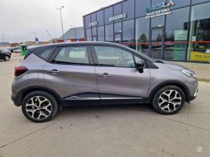 Grey Renault Captur 2018 in Siauliai, with an engine capacity of 1.50 L and mileage of 230 thousand km for 8900 €, photo 12 on AUTOMOTO.COM.LV