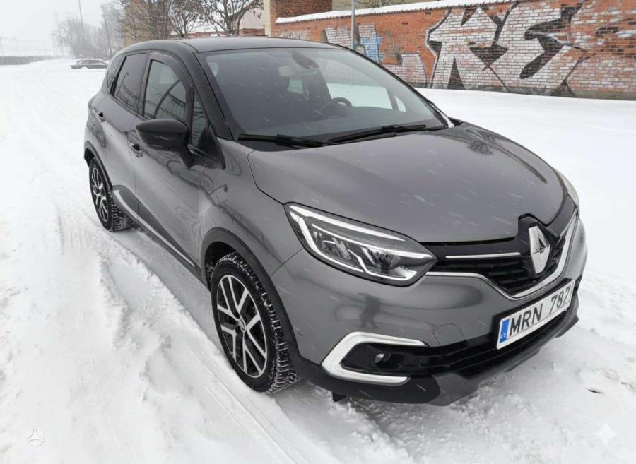 Grey Renault Captur 2019 in Siauliai, with an engine capacity of 1.20 L and mileage of 52 thousand km for 12400 €, photo 3 on AUTOMOTO.COM.LV
