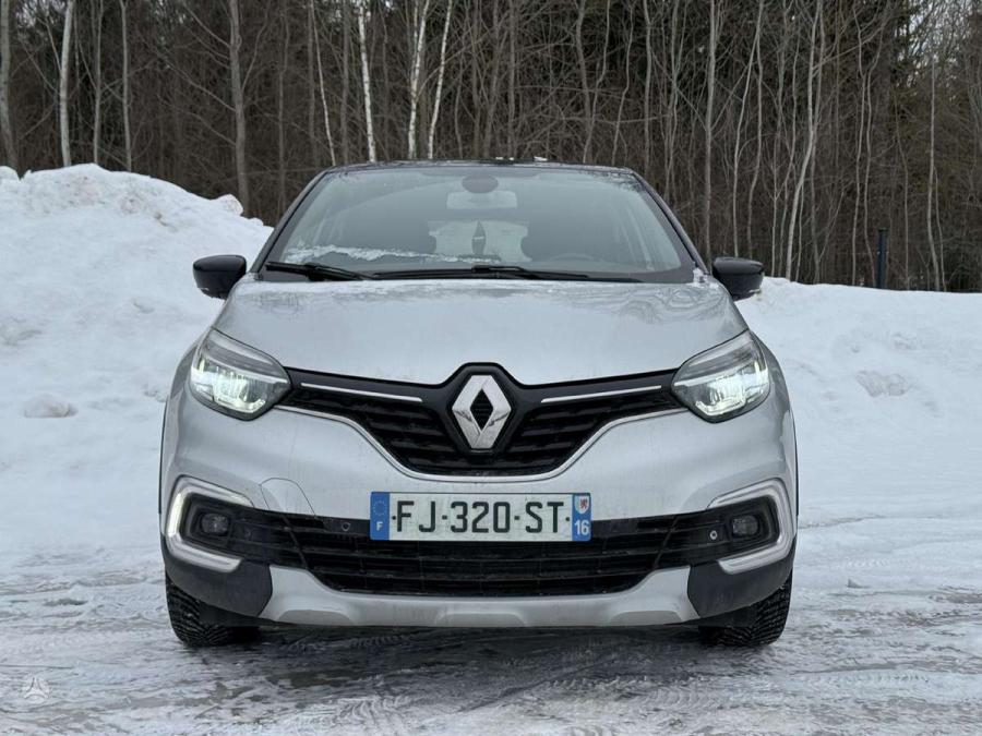 Grey Renault Captur 2019 in Vilnius, with an engine capacity of 1.46 L and mileage of 191 thousand km for 10700 €, photo 9 on AUTOMOTO.COM.LV