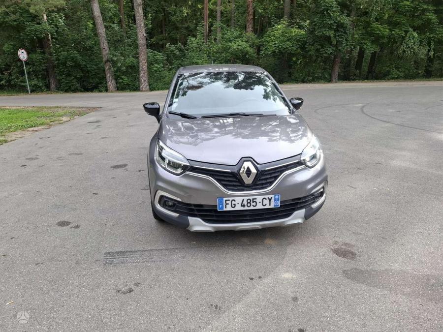 Pelēks Renault Captur 2019 Anykščiai, ar dzinēja tilpumu 1.33 L un nobraukumu 61 tūkst. km par 9599 €, foto 4 vietnē AUTOMOTO.COM.LV