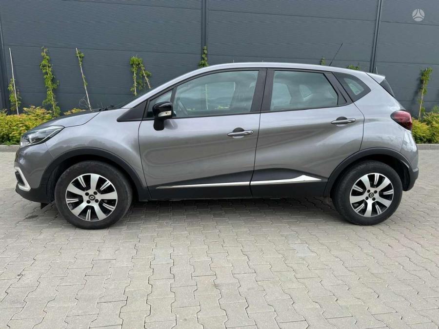 Pelēks Renault Captur 2019 Viļņa, ar dzinēja tilpumu 0.90 L un nobraukumu 170 tūkst. km par 6700 €, foto 8 vietnē AUTOMOTO.COM.LV