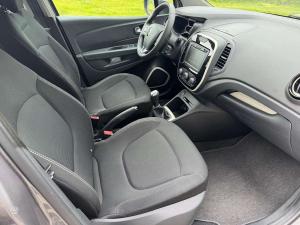 Pelēks Renault Captur 2019 Viļņa, ar dzinēja tilpumu 0.90 L un nobraukumu 170 tūkst. km par 6700 €, foto 12 vietnē AUTOMOTO.COM.LV