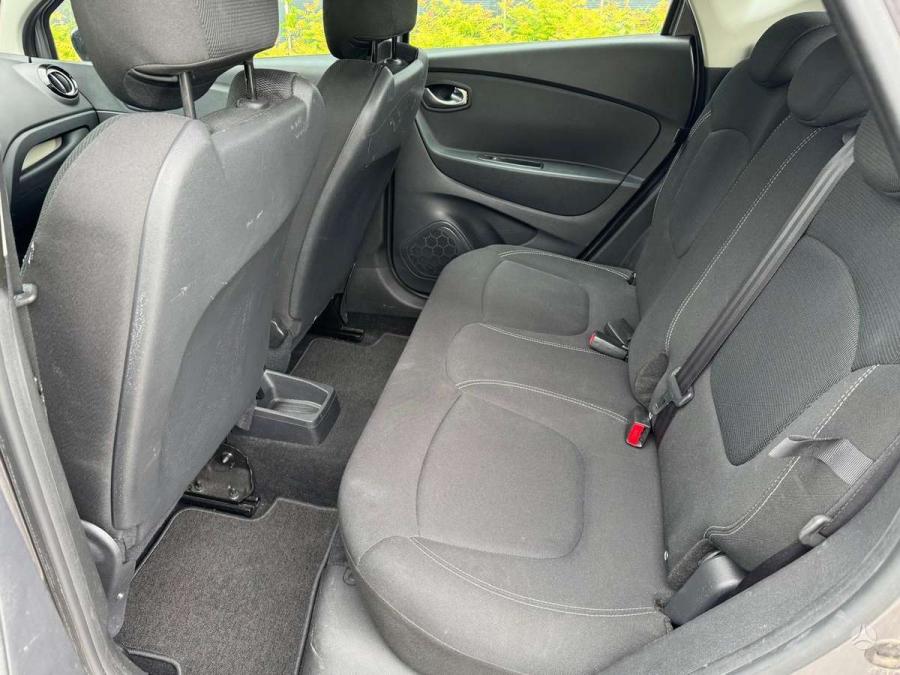 Pelēks Renault Captur 2019 Viļņa, ar dzinēja tilpumu 0.90 L un nobraukumu 170 tūkst. km par 6700 €, foto 18 vietnē AUTOMOTO.COM.LV