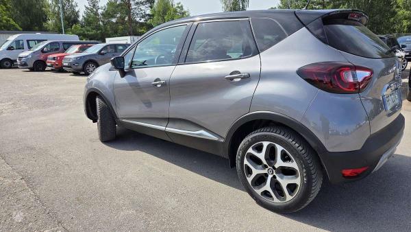 Grey Renault Captur 2019 in Taurage, with an engine capacity of 1.33 L and mileage of 123 thousand km for 9100 €, photo 7 on AUTOMOTO.COM.LV