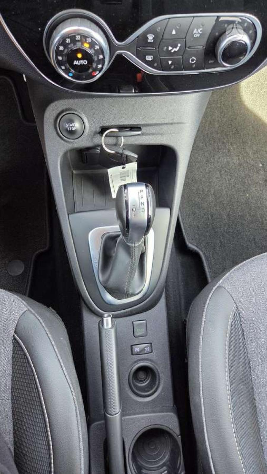 Grey Renault Captur 2019 in Taurage, with an engine capacity of 1.33 L and mileage of 123 thousand km for 9100 €, photo 25 on AUTOMOTO.COM.LV