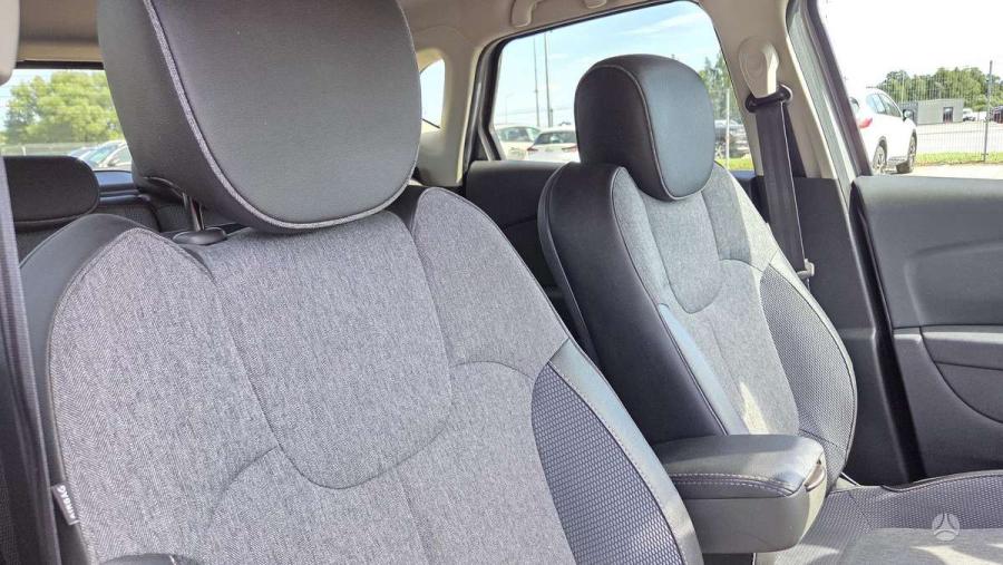 Grey Renault Captur 2019 in Taurage, with an engine capacity of 1.33 L and mileage of 123 thousand km for 9100 €, photo 46 on AUTOMOTO.COM.LV