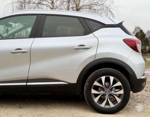 Grey Renault Captur 2020 in Siauliai, with an engine capacity of 1.46 L and mileage of 82 thousand km for 13550 €, photo 12 on AUTOMOTO.COM.LV