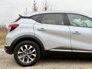 Grey Renault Captur 2020 in Siauliai, with an engine capacity of 1.46 L and mileage of 82 thousand km for 13550 €, photo 9 on AUTOMOTO.COM.LV