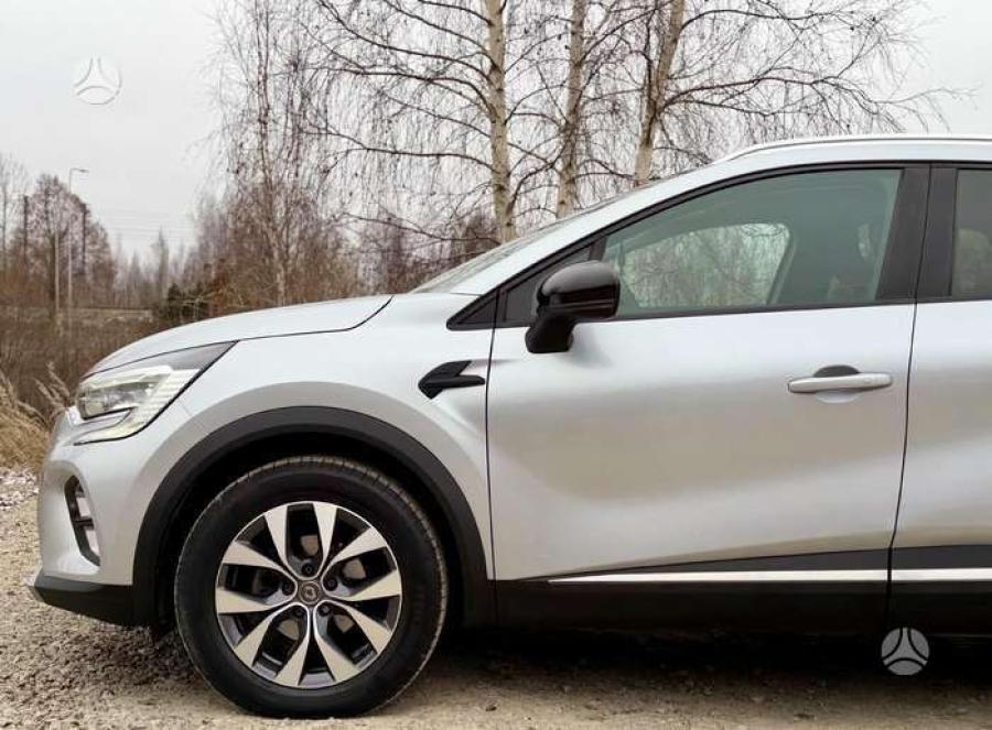 Grey Renault Captur 2020 in Siauliai, with an engine capacity of 1.46 L and mileage of 82 thousand km for 13550 €, photo 11 on AUTOMOTO.COM.LV