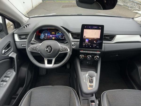 Grey Renault Captur 2021 in Kaunas, with an engine capacity of 1.60 L and mileage of 48 thousand km for 22256 €, photo 7 on AUTOMOTO.COM.LV