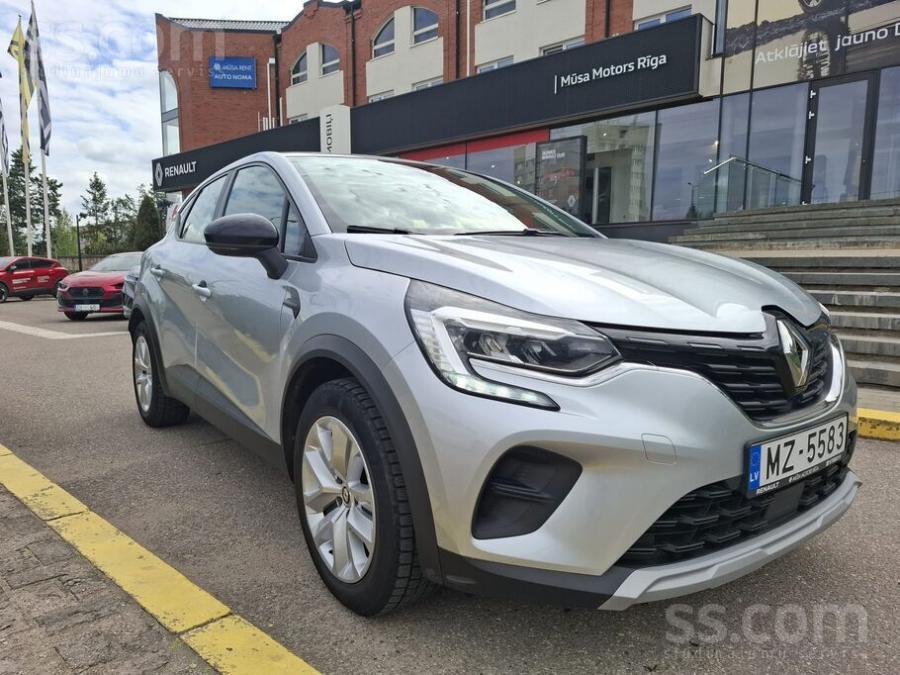 Pelēks Renault Captur 2021 Rīga, ar dzinēja tilpumu 1.00 L un nobraukumu 113 tūkst. km par 10900 €, foto 1 vietnē AUTOMOTO.COM.LV