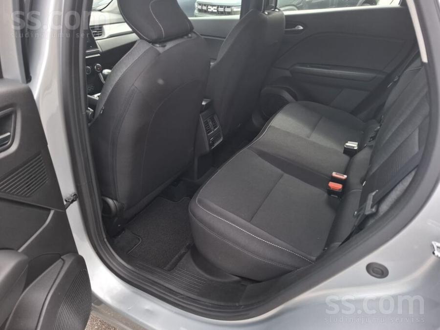 Pelēks Renault Captur 2021 Rīga, ar dzinēja tilpumu 1.00 L un nobraukumu 113 tūkst. km par 10900 €, foto 10 vietnē AUTOMOTO.COM.LV