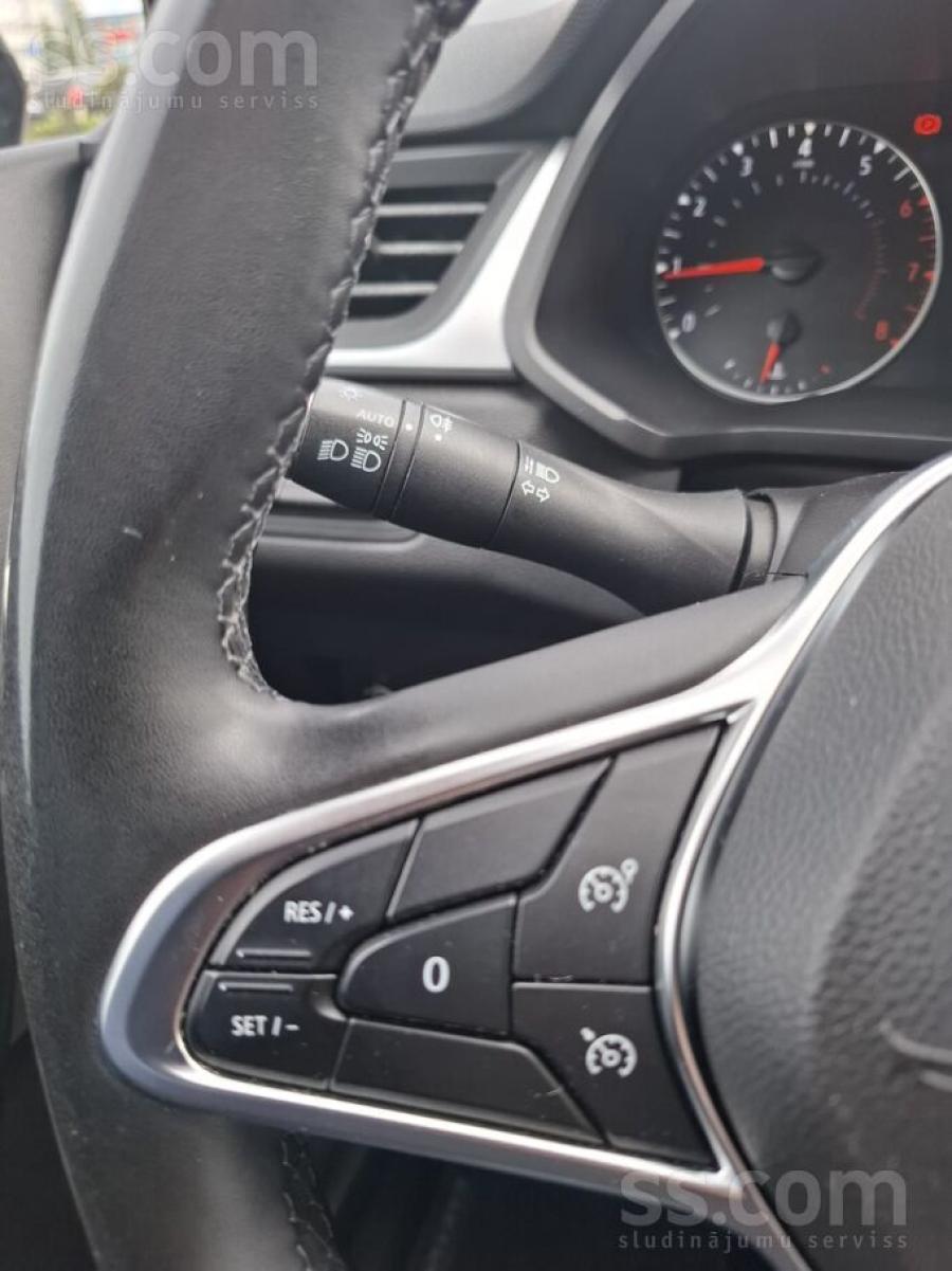 Pelēks Renault Captur 2021 Rīga, ar dzinēja tilpumu 1.00 L un nobraukumu 113 tūkst. km par 10900 €, foto 16 vietnē AUTOMOTO.COM.LV