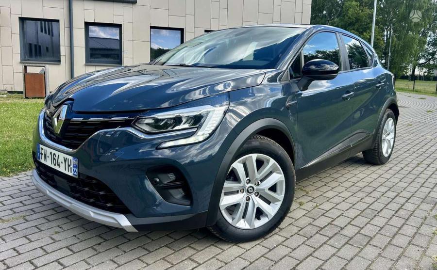 Grey Renault Captur 2021 in Taurage, with an engine capacity of 1.46 L and mileage of 186 thousand km for 9200 €, photo 1 on AUTOMOTO.COM.LV