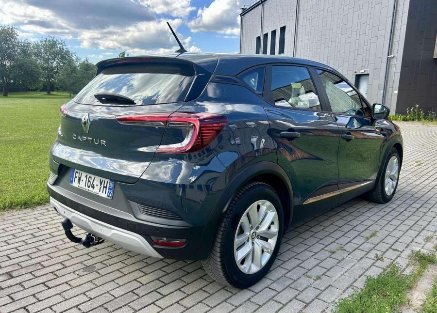 Grey Renault Captur 2021 in Taurage, with an engine capacity of 1.46 L and mileage of 186 thousand km for 9200 €, photo 5 on AUTOMOTO.COM.LV