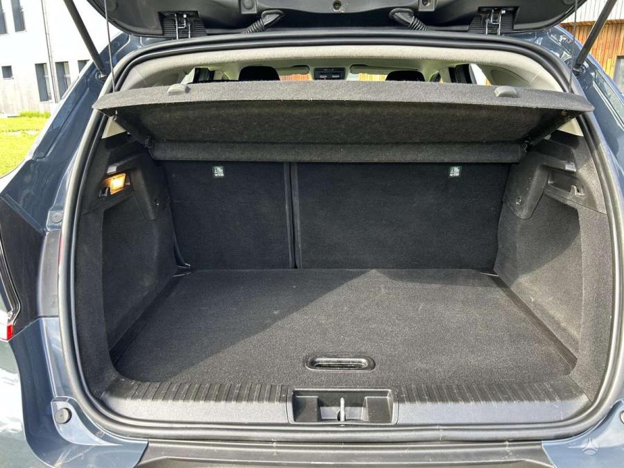 Grey Renault Captur 2021 in Taurage, with an engine capacity of 1.46 L and mileage of 186 thousand km for 9200 €, photo 15 on AUTOMOTO.COM.LV