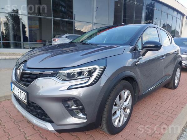 Grey Renault Captur 2021 in Daugavpils, with an engine capacity of 1.30 L and mileage of 36 thousand km for 17000 €, photo 1 on AUTOMOTO.COM.LV