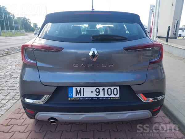 Grey Renault Captur 2021 in Daugavpils, with an engine capacity of 1.30 L and mileage of 36 thousand km for 17000 €, photo 5 on AUTOMOTO.COM.LV