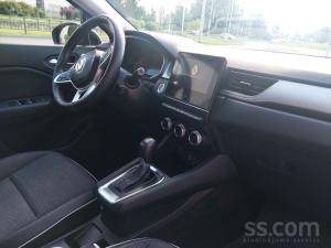 Grey Renault Captur 2021 in Daugavpils, with an engine capacity of 1.30 L and mileage of 36 thousand km for 17000 €, photo 8 on AUTOMOTO.COM.LV