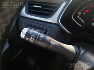 Grey Renault Captur 2021 in Daugavpils, with an engine capacity of 1.30 L and mileage of 36 thousand km for 17000 €, photo 14 on AUTOMOTO.COM.LV