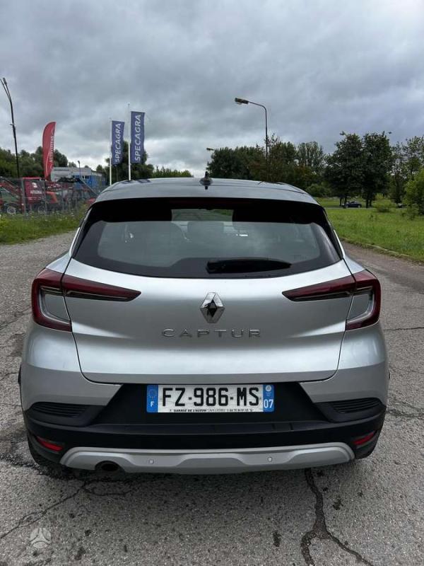 Grey Renault Captur 2021 in Panevezys, with an engine capacity of 1.46 L and mileage of 240 thousand km for 9790 €, photo 6 on AUTOMOTO.COM.LV