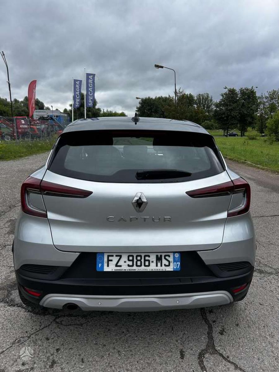 Grey Renault Captur 2021 in Panevezys, with an engine capacity of 1.46 L and mileage of 240 thousand km for 9790 €, photo 7 on AUTOMOTO.COM.LV