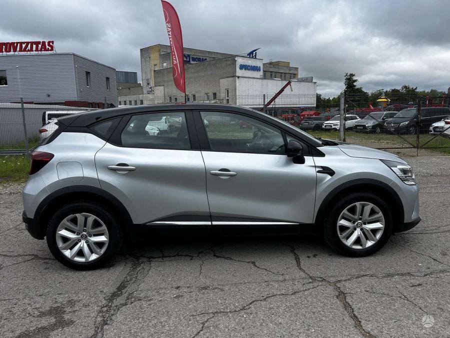 Grey Renault Captur 2021 in Panevezys, with an engine capacity of 1.46 L and mileage of 240 thousand km for 9790 €, photo 9 on AUTOMOTO.COM.LV