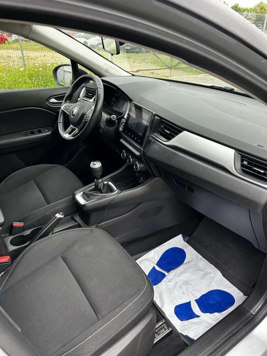Grey Renault Captur 2021 in Panevezys, with an engine capacity of 1.46 L and mileage of 240 thousand km for 9790 €, photo 10 on AUTOMOTO.COM.LV